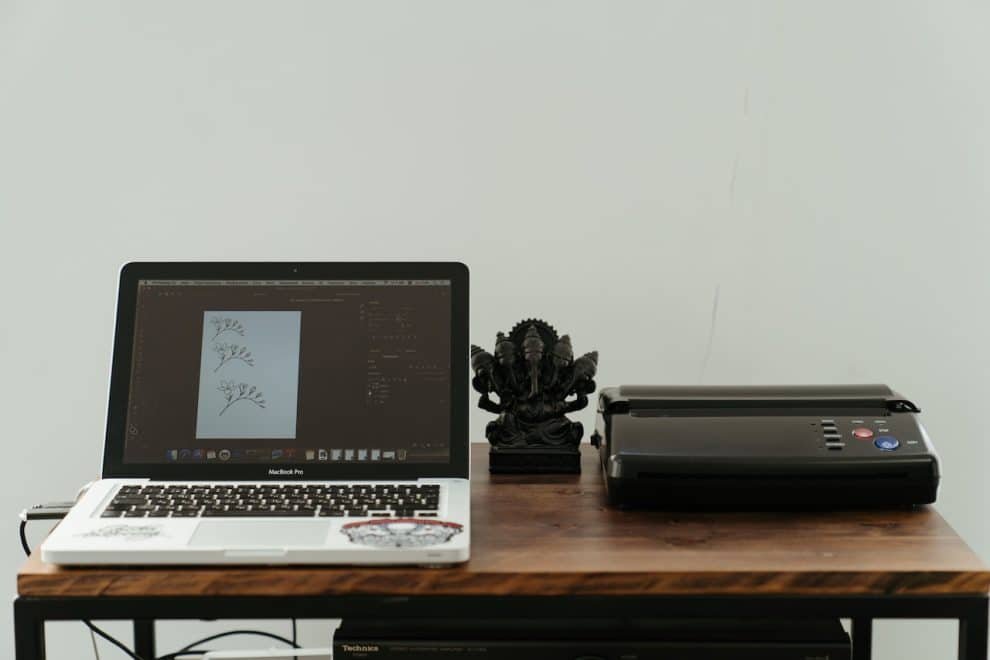 Een Stapsgewijze Gids voor Het Aansluiten van Je Printer op Je Laptop ...